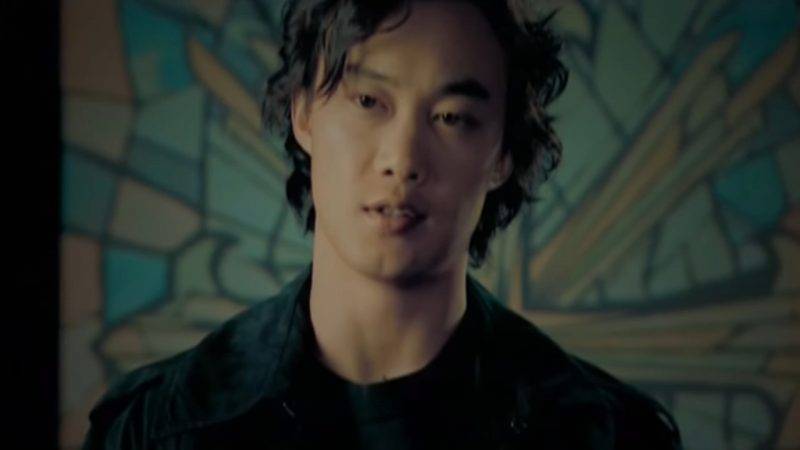 從Eason陳奕迅10首經典歌曲看人生道理｜ 《單車》隱藏對父親的控訴、 《落花流水》談佛家緣起緣滅？ | Art | Madame Figaro Hong Kong